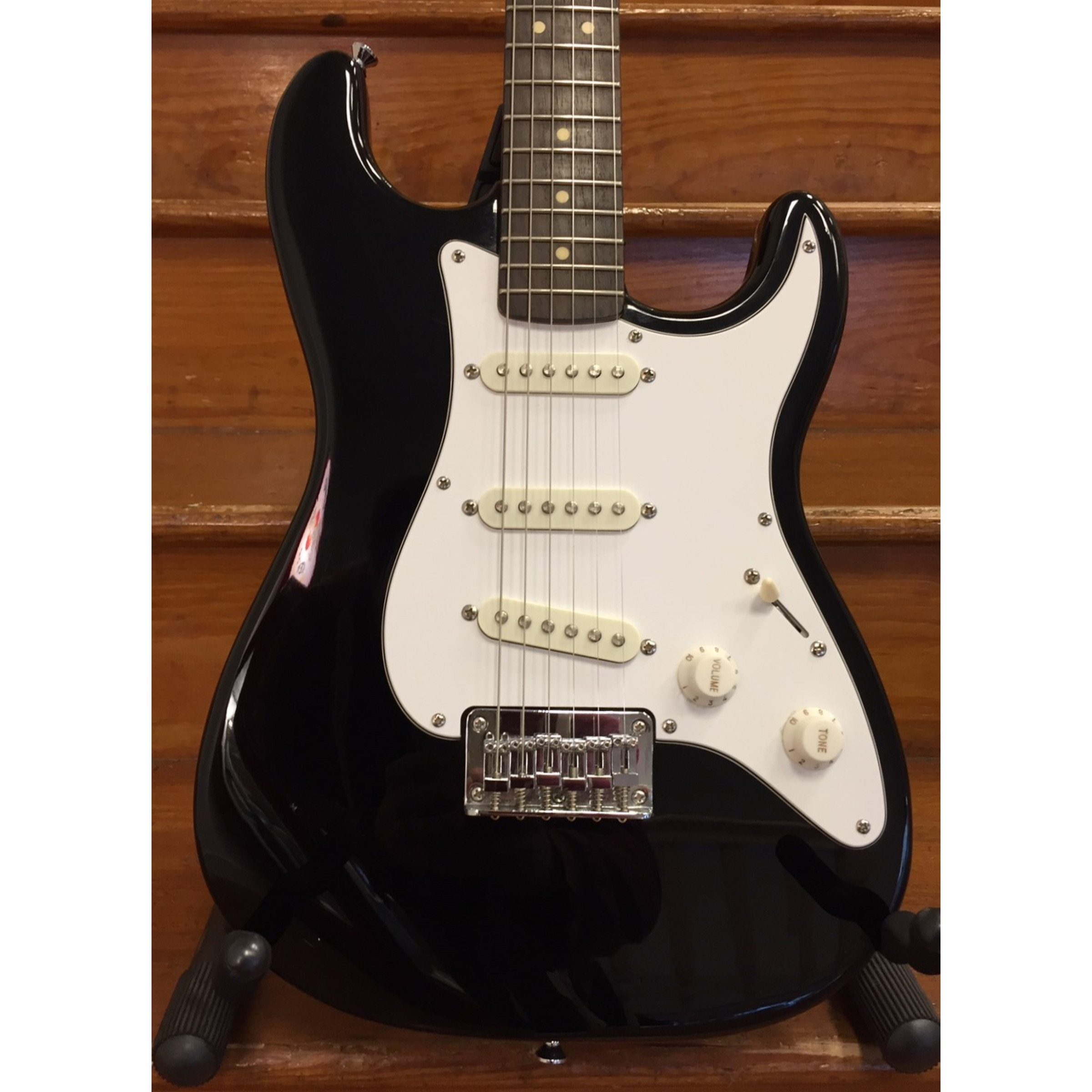 SECONDHAND Squier Bullet Short Scale Stratocaster - Black - GigGear